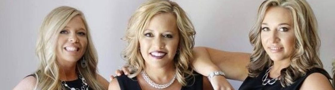 April Peters with The Preimer Platinum Group of RE/MAX Components ...