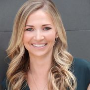 Zoe Patterson - Realtor - Pacific Sotheby's International Realty ...