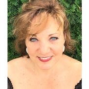 Kelly Broadway Vocalist/Entertainer/Comedienne - Alignable