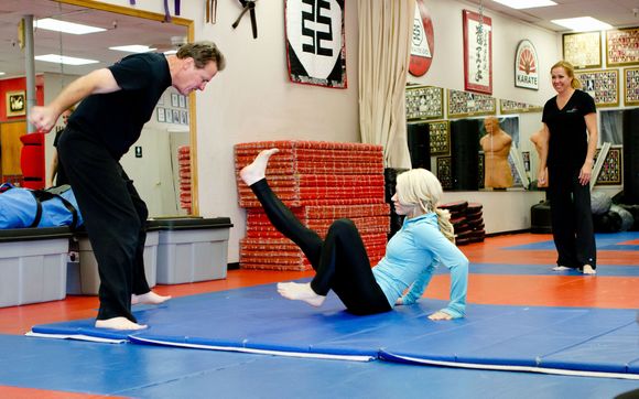 Women's Self Defense Empowerment Seminar by Paradise Valley School Of ...