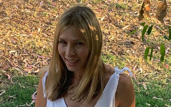8 minutes LIVE Broadcasting National Radio Interview by Heidi Morrison ...