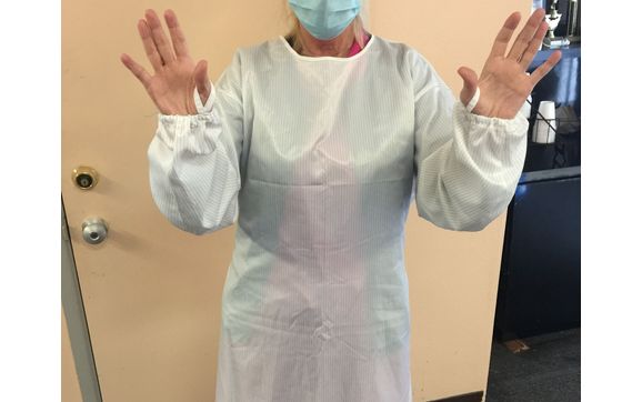 Isolation Gown Level 2 by Silver Lining Healthcare Apparel in West ...