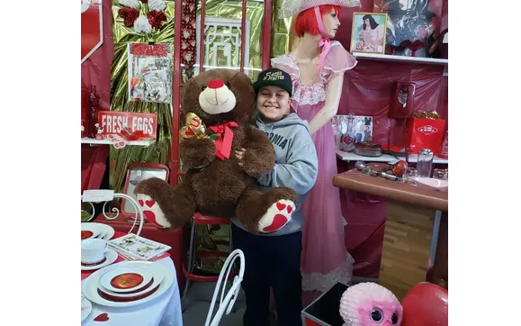 Raffle for Valentino .... winner picked by Main Street Peddlers Antique ...