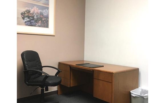 Assigned desk in shared office by Executive Offices in San Diego, CA ...