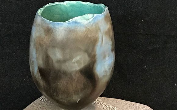 Exquisite Pinch Pots, Terra Sigillata, and Smudge Firing by Pineapple ...