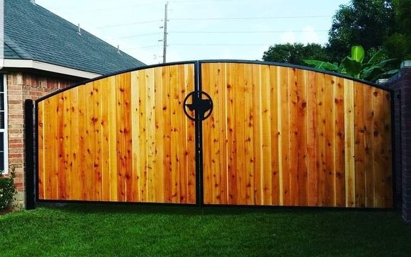 Fencing by Duck Back Construction And Roofing in Deer Park, TX - Alignable