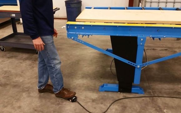 Lift Tables by Deimco Finishing Equipment in Tama Area - Alignable