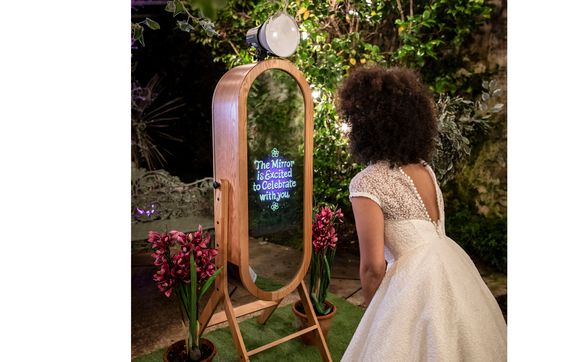 New Retro Mirror Booth by Magic Mirror Photobooth NM in Rio Rancho, NM ...