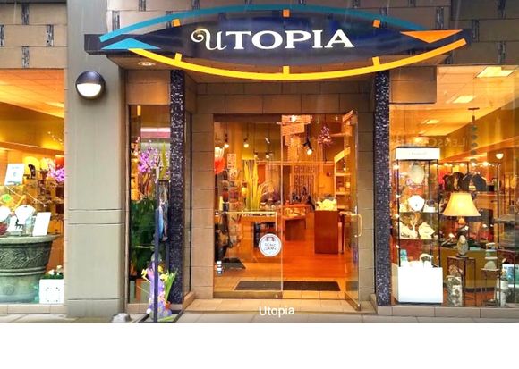 Located at Redmond Town Center, a beautiful outdoor mall with premier ...