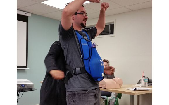 Anti-Choking -- Abdominal Thrust (aka Heimlich Maneuver) by BreathWorks ...