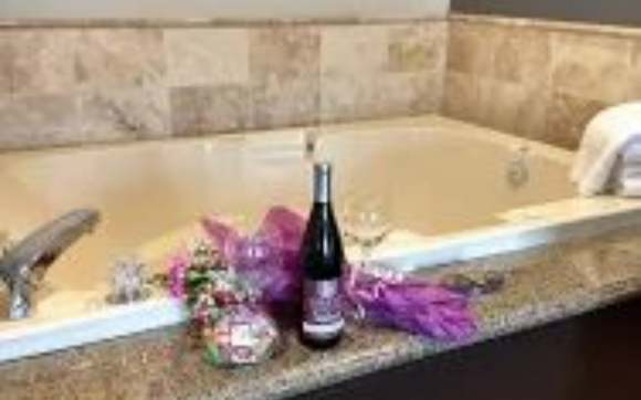 Jacuzzi Suites by Holiday Inn Express & Suites in Jackson, MI - Alignable