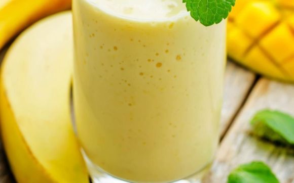Banana Mango Smoothie with Zeal Mango! by Nourish With Nina🌿 in ...