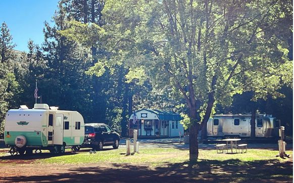 Full Hook-up RV Campsite by Trailer Lane Campground in Weed Area ...