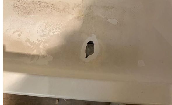 Fiberglass Tub Repair/Contractor Trade Damage by Surface Renew Inc in ...