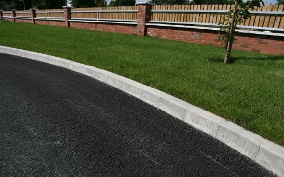 commercial concrete curbing by Kwik Kerb Strathroy in Strathroy Caradoc ...