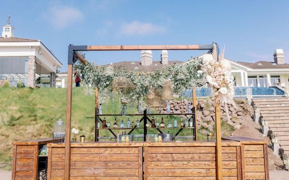 10’ x 10’ Cabana with Rustic Bar Stations by Caesar Event Renatls ...