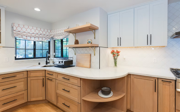 Mingo oak lower cabinets with Ivory White Upper cabinets by Boxy ...