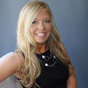 April Peters with The Preimer Platinum Group of RE/MAX Components ...