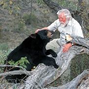 I make photographs of our wild brothers and sisters, occasionally ...